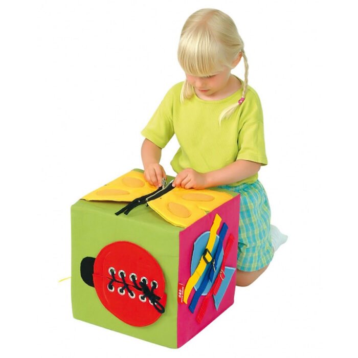 Manipulative Play Cube with Toy Butterfly | HCE